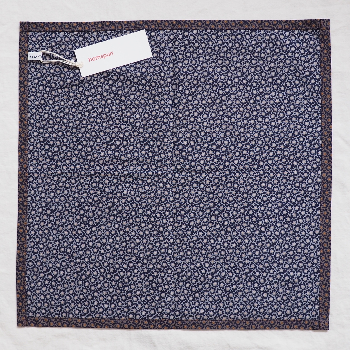 ホームスパン 小花プリント ハンカチ #8309 ネイビー | BRYWB ONLINE